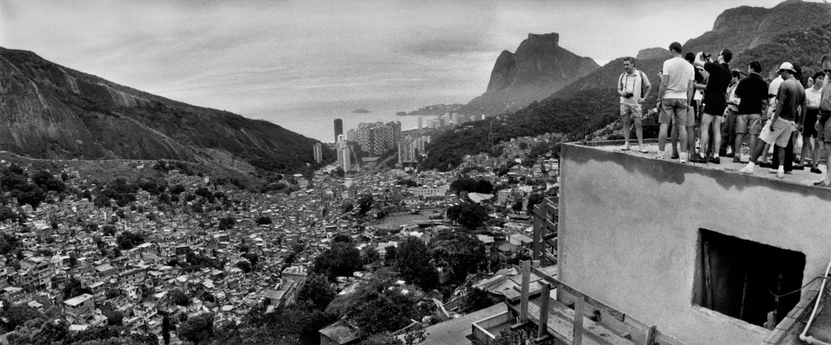 Resisting Representation: The Informal Geographies of Rio de Janeiro ...